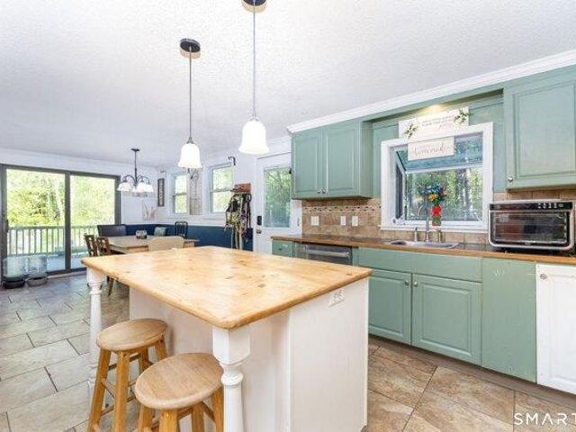 house with 3 bedroom, Colebrook CT ES103101999