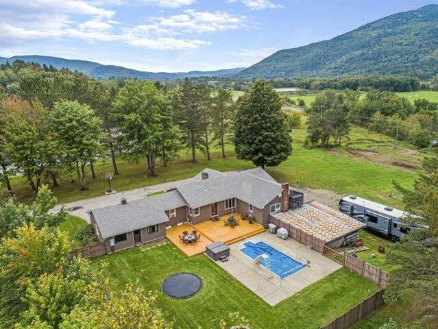house with 3 bedroom, Colebrook NH DLS102635736
