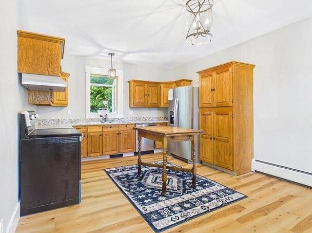 house with 3 bedroom, Colebrook NH DLS102670424