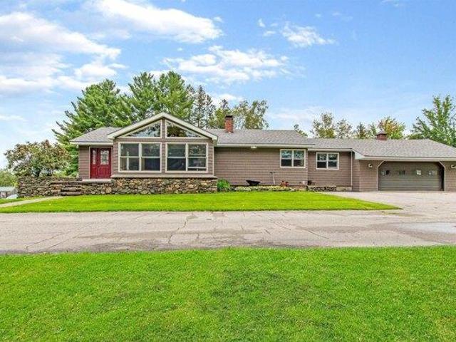 house with 3 bedroom, Colebrook NH ES103431350