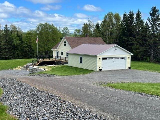 house with 3 bedroom, Colebrook NH ES103223512