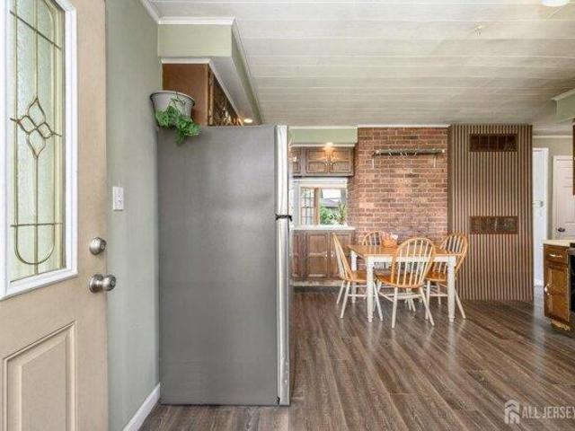 house with 3 bedroom, Colonia NJ DLS102218408