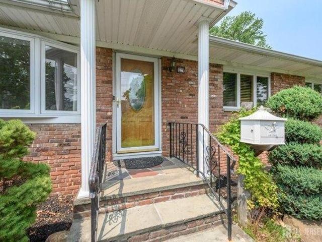 house with 3 bedroom, Colonia NJ DS104352602