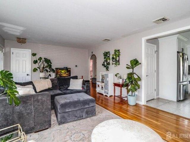 house with 3 bedroom, Colonia NJ ES105174750