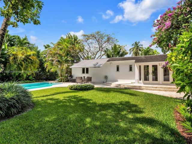 house with 3 bedroom, Coral Gables FL FL DS102395778