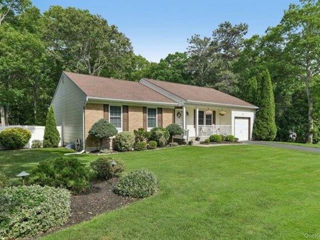 house with 3 bedroom, Coram NY DS103626207