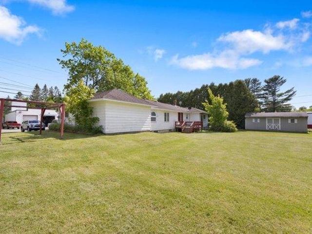 house with 3 bedroom, Corinna ME DS104009233