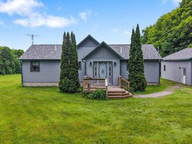 house with 3 bedroom, Corinna ME DS103887979