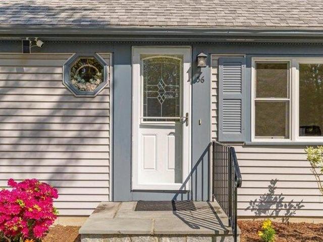 house with 3 bedroom, Cotuit MA DLS102669653