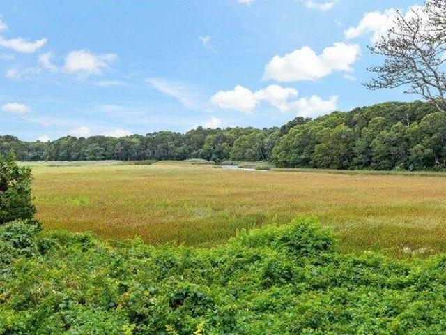 house with 3 bedroom, Cotuit MA DS102594327