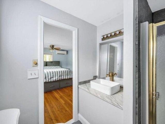 house with 3 bedroom, Cotuit MA ES103850407