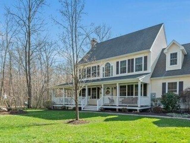 house with 3 bedroom, Coventry CT DLS102218217