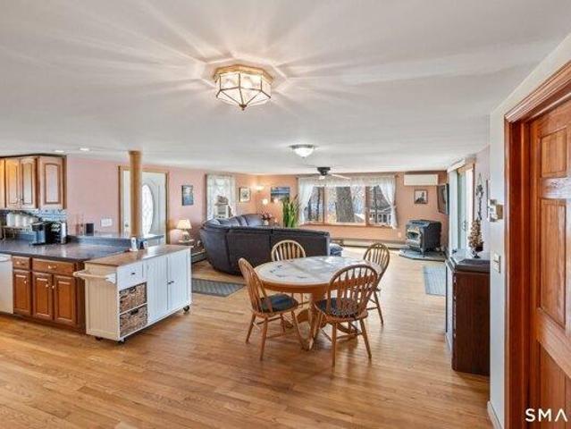 house with 3 bedroom, Coventry CT ES103438050