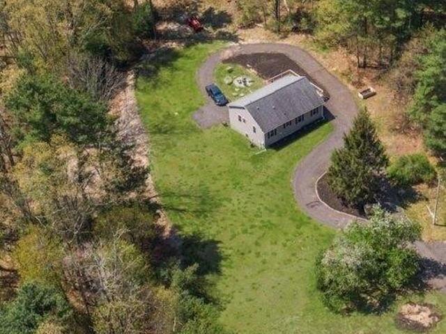 house with 3 bedroom, Coventry RI DS102121671