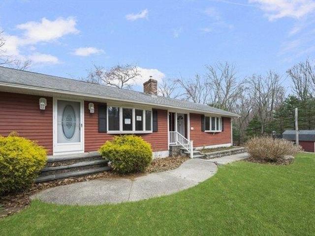 house with 3 bedroom, Coventry RI DS102585688