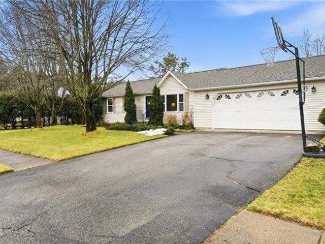 house with 3 bedroom, Coventry RI DS102528332