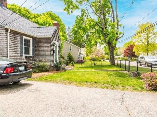 house with 3 bedroom, Coventry RI DS103017156