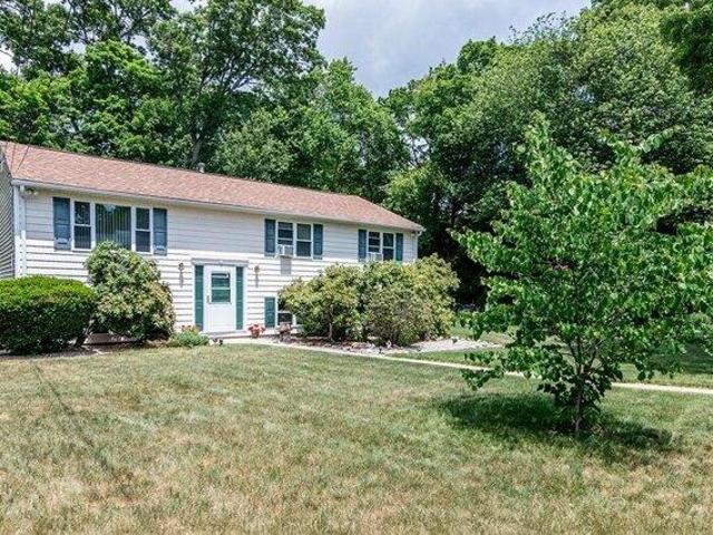 house with 3 bedroom, Coventry RI DS103248708