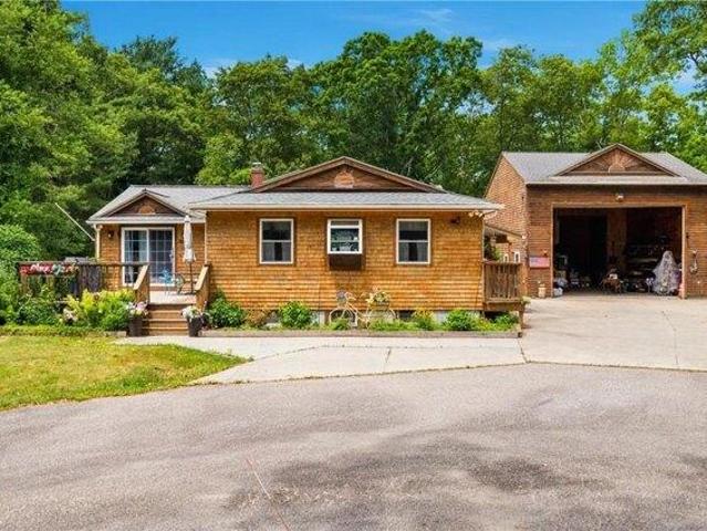 house with 3 bedroom, Coventry RI DS103849326