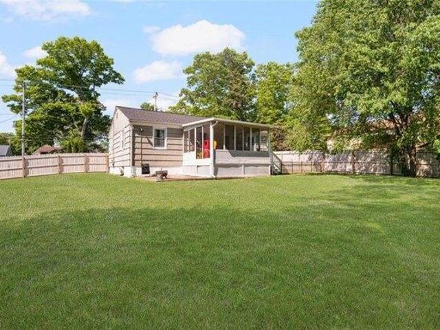 house with 3 bedroom, Coventry RI DS103886082