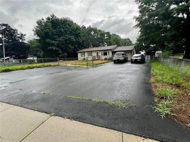 house with 3 bedroom, Coventry RI DS103932127