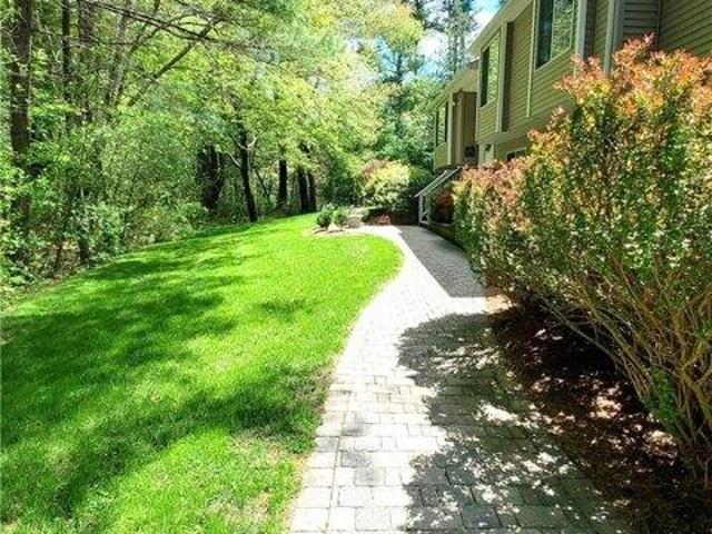 house with 3 bedroom, Coventry RI ES103037638