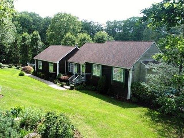house with 3 bedroom, Coventry RI ES103250074