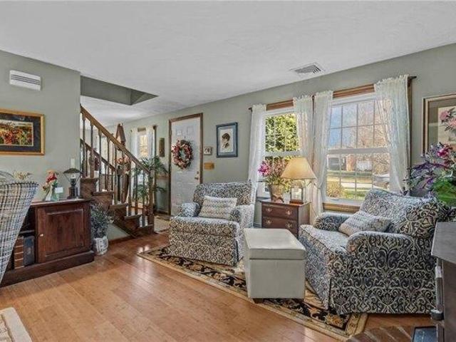 house with 3 bedroom, Coventry RI ES103250610