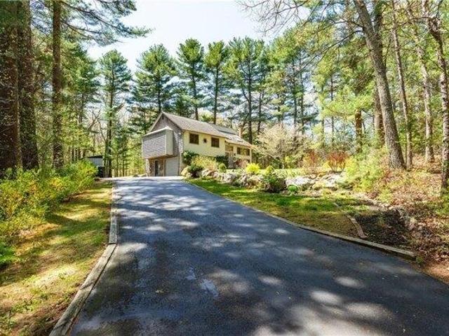 house with 3 bedroom, Coventry RI ES103251339