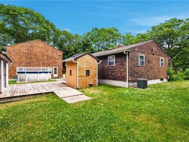 house with 3 bedroom, Coventry RI ES103849326