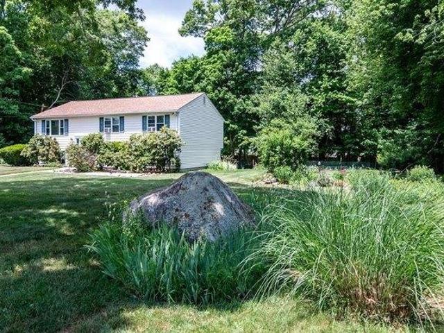house with 3 bedroom, Coventry RI ES103849584