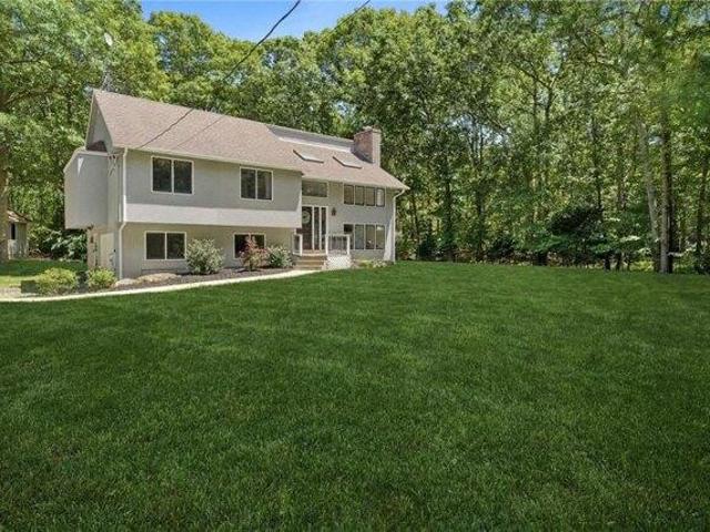 house with 3 bedroom, Coventry RI ES104540179