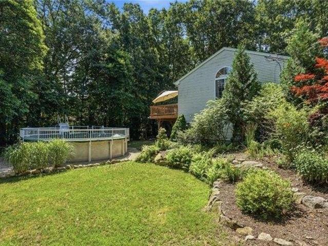 house with 3 bedroom, Coventry RI ES104511655