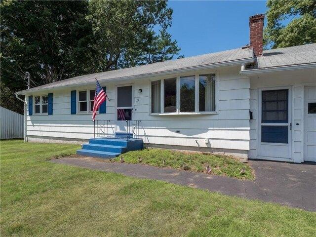 house with 3 bedroom, Coventry RI ES104513532
