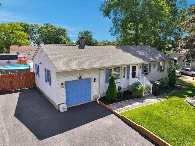 house with 3 bedroom, Coventry RI ES105096019