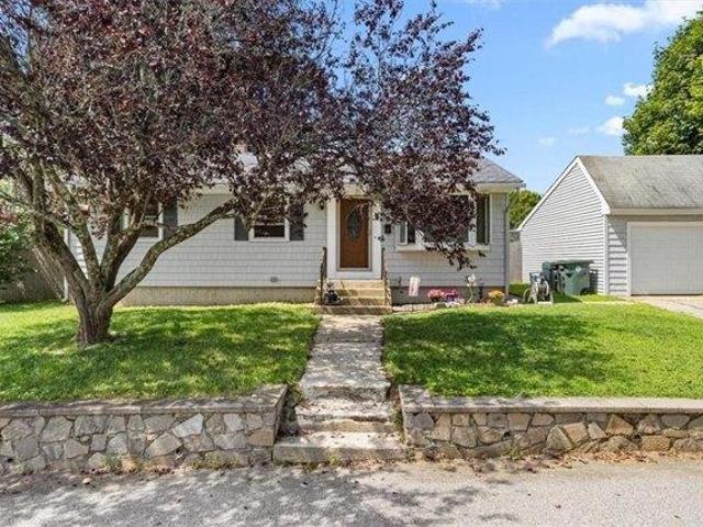 house with 3 bedroom, Coventry RI ES105192642