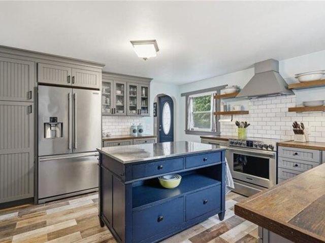 house with 3 bedroom, Coventry RI ES105105815
