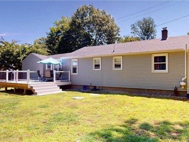 house with 3 bedroom, Coventry RI ES105106002