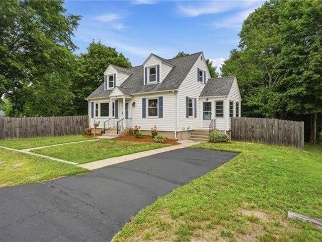 house with 3 bedroom, Coventry RI ES105117101