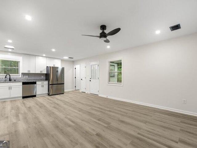 house with 3 bedroom, Covington GA ES104901877
