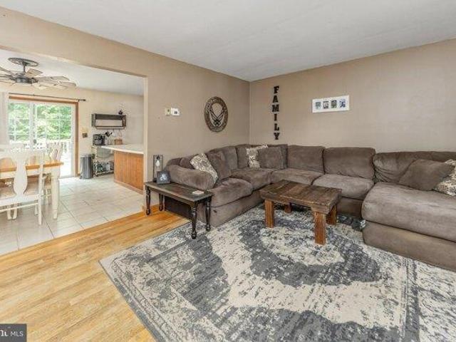 house with 3 bedroom, Clayton NJ ES105175285