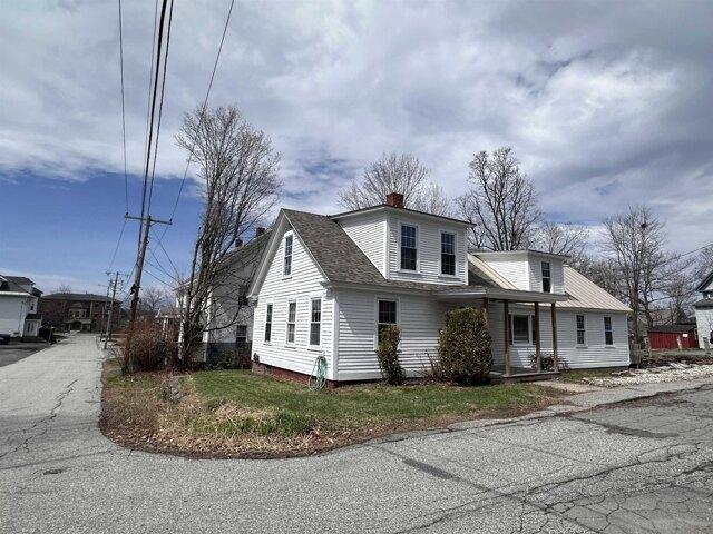 house with 3 bedroom, Claremont NH DS101898999