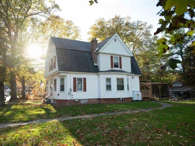 house with 3 bedroom, Claremont NH DS102476560