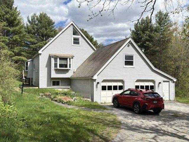 house with 3 bedroom, Claremont NH DS103162025