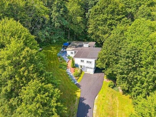 house with 3 bedroom, Claremont NH DS104236899