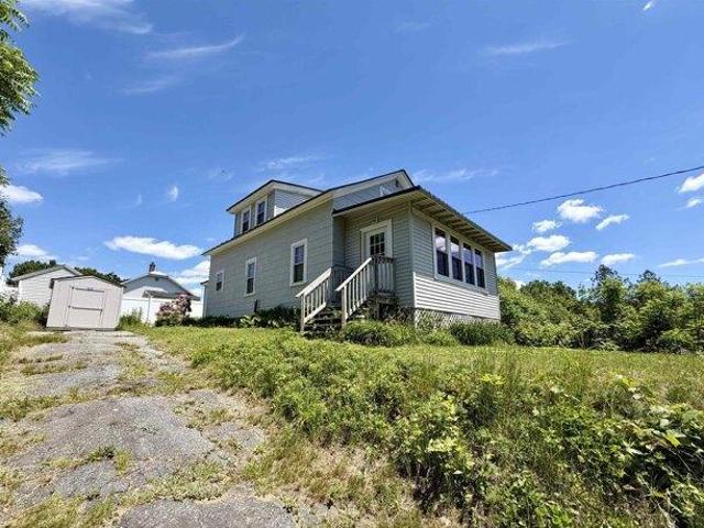 house with 3 bedroom, Claremont NH ES103849678