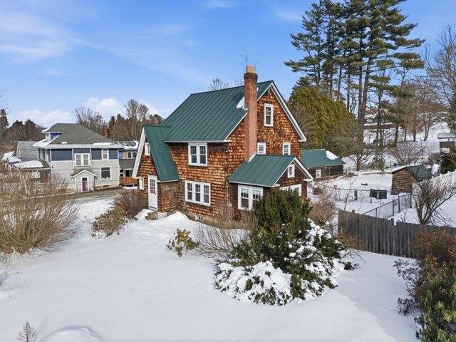 house with 3 bedroom, Claremont NH ES103851960