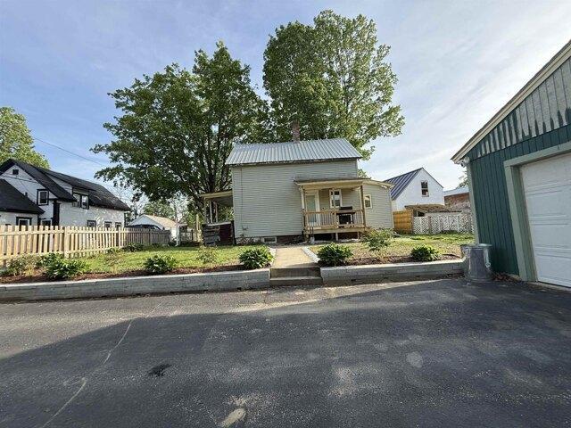 house with 3 bedroom, Claremont NH ES103073313