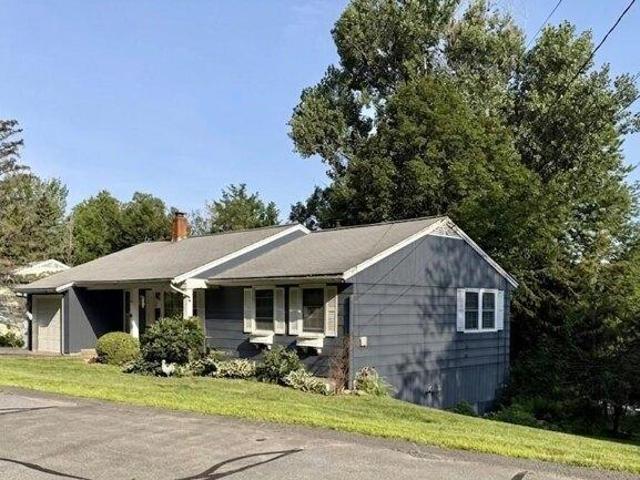 house with 3 bedroom, Claremont NH ES104850533