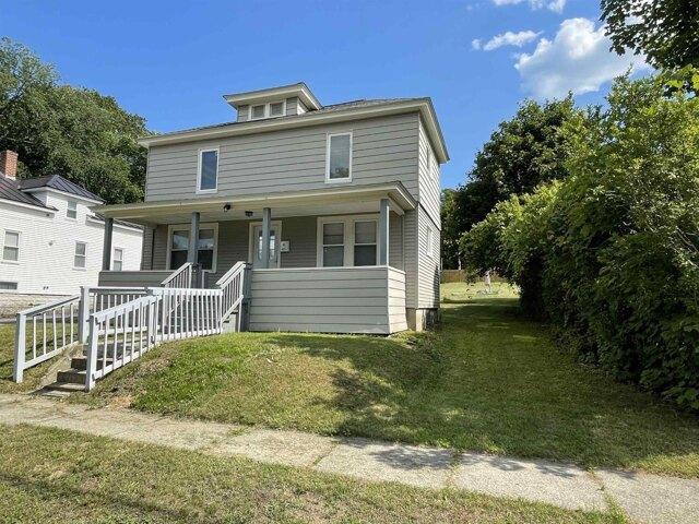 house with 3 bedroom, Claremont NH ES105116939
